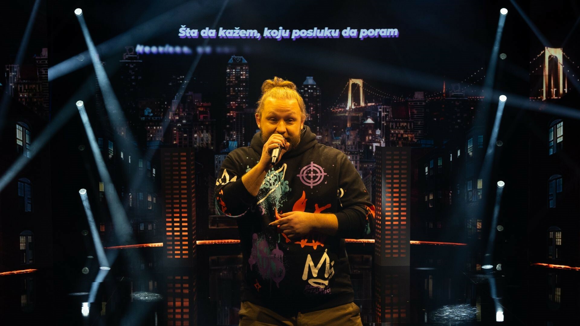 Koju posluku porati?! Ma kakav Eminem... Fenksta je brži, bolji i ...