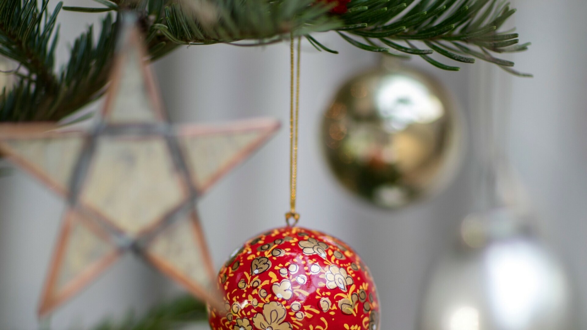 Uz ovaj trik ukrasi na vašem boru izgledat će bolje nego ikad