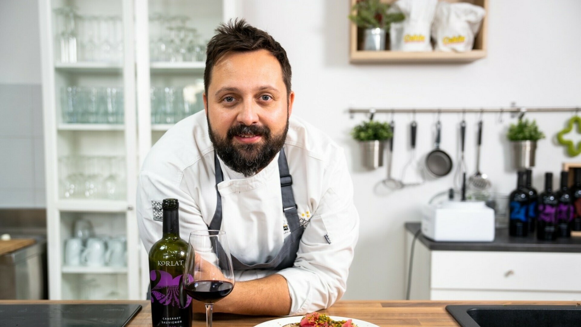 "Uz svečana jela uvijek idu fina vina": Kako je Mario Mihelj spojio ...