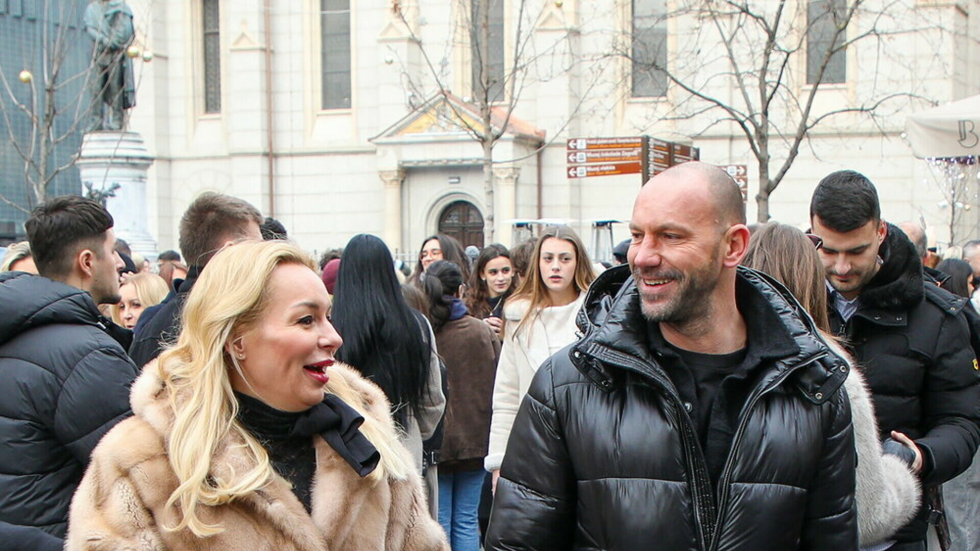 Ministar Habijan prošetao centrom Zagreba u društvu misteriozne plavuše ...