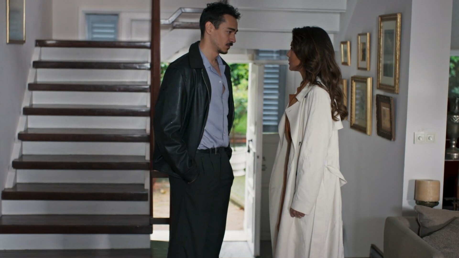 Skrivena sudbina: Ponaša se kao da je sve po starom – čak je i nju ...