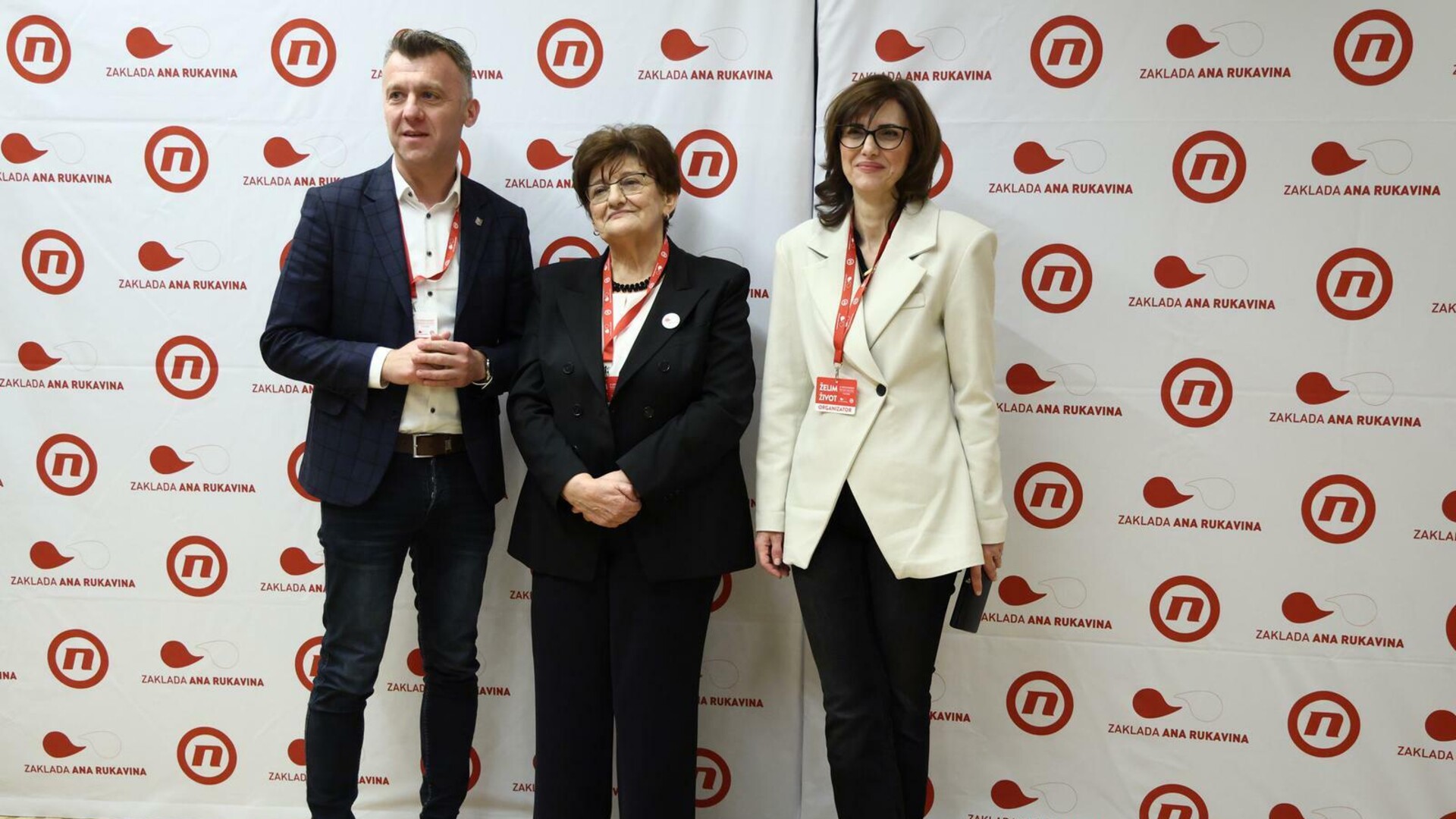 Poznati Hrvati ujedinjeni: Poledajte tko je sve došao na humanitarni ...