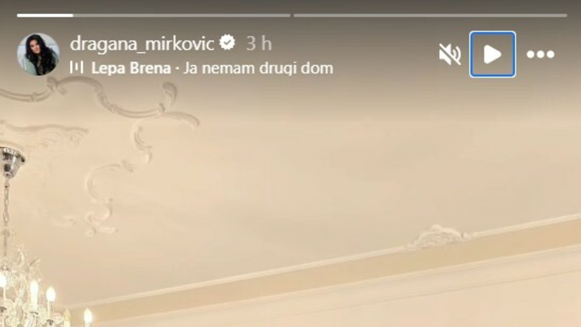 Lepa Brena posebnim povodom iznenadila Draganu Mirković u njezinom ...