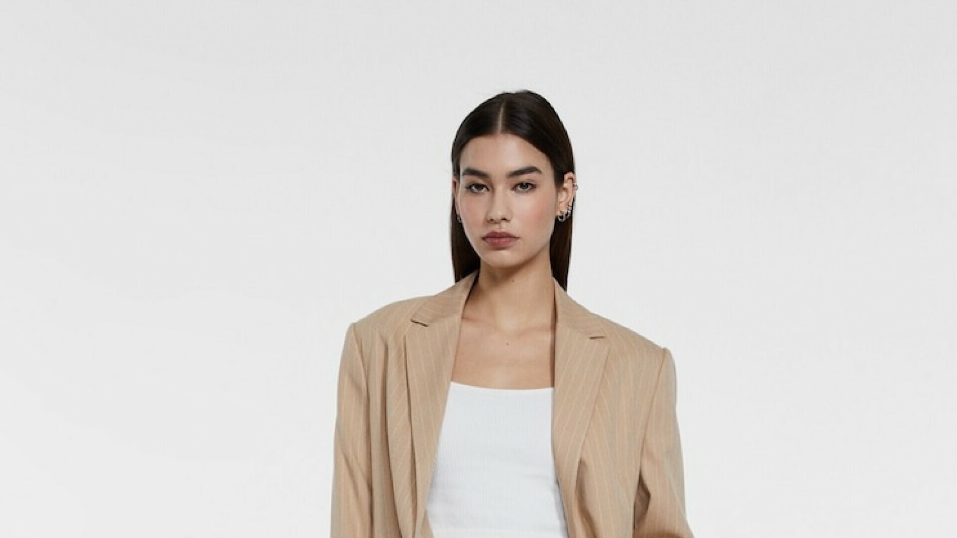 15 novih modela sakoa koje ćete nositi na traperice, suknje i haljine