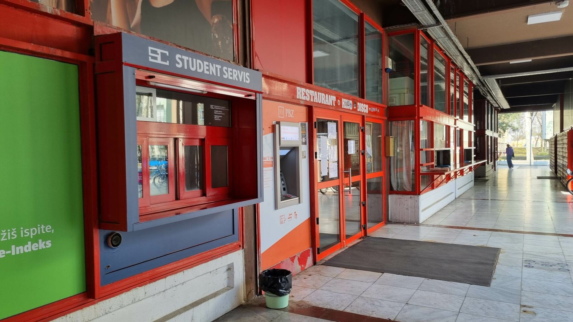 Znate li da sve usluge student servisa možete obaviti na Savi i Cvjetnom?