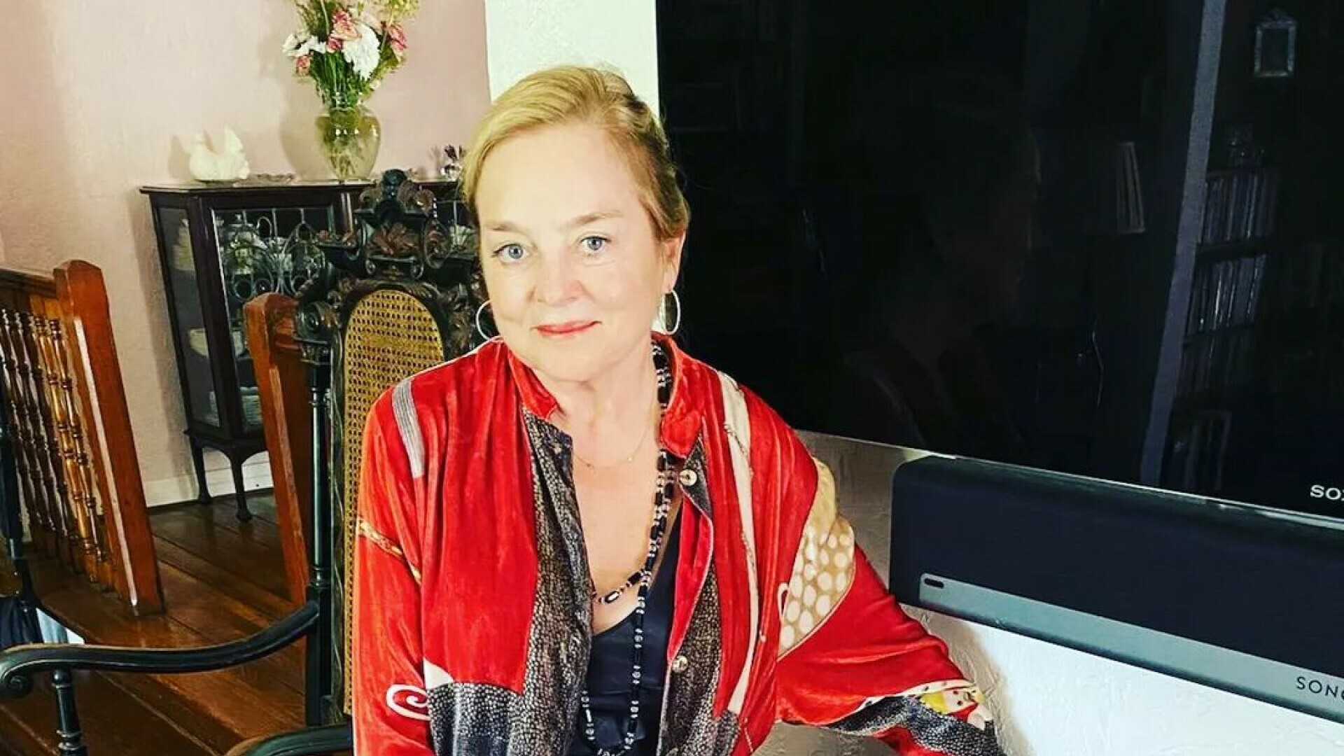 Pamtimo je kao plavušu spletkarošicu iz legendarne "Sante Barbare", na ...