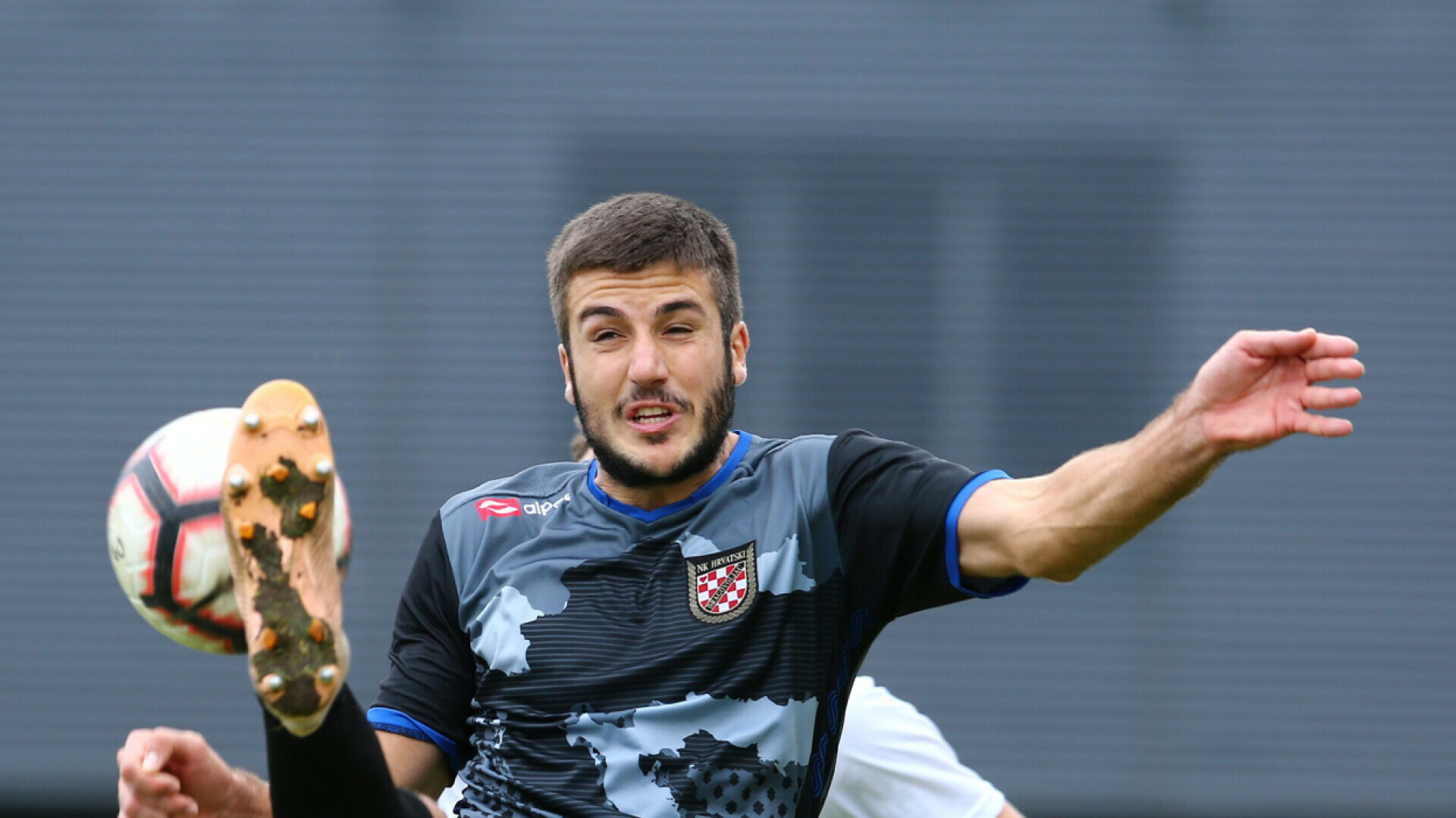 Zgodni sin Siniše Vuce osvanuo po plakatima u Zagrebu, objasnio je tko ...