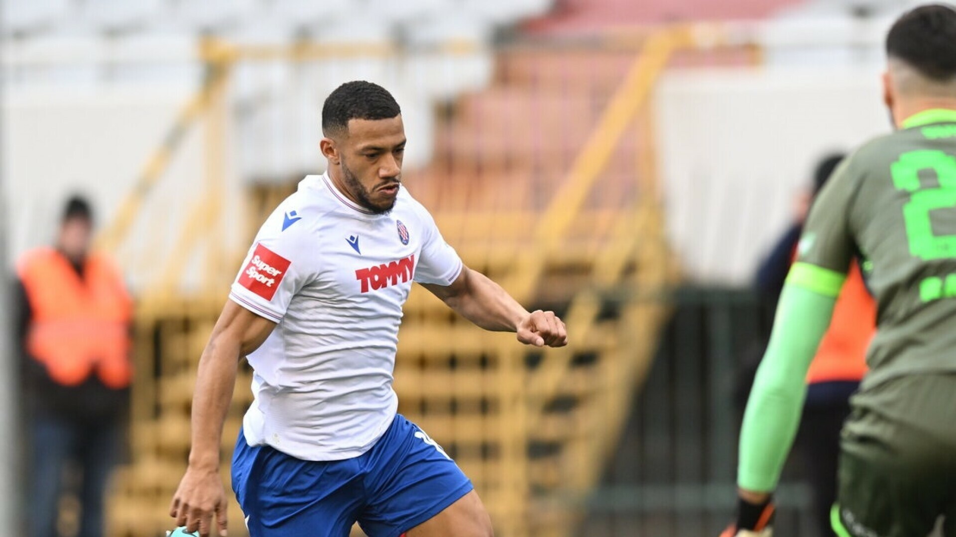 Tko duguje državi? Bivša velika nada našeg nogometa, osvajač naslova u "ligi petice", bivši ...