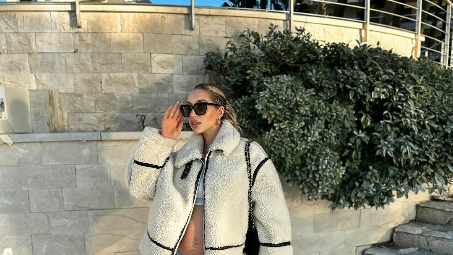 Nogometaš Hajduka i njegova atraktivna djevojka postali roditelji ...