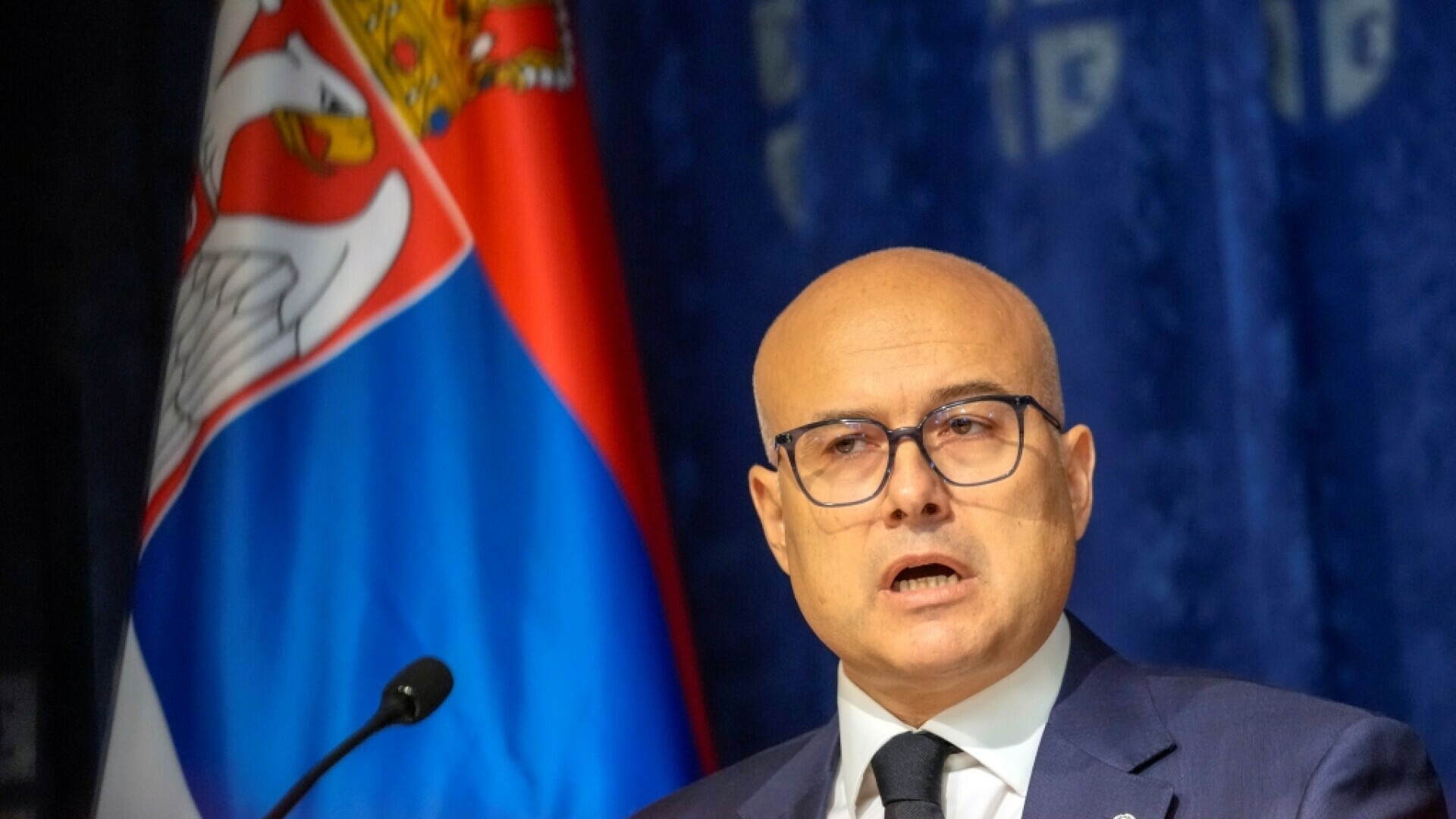 Premijer Srbije prihvatio Vesićevu ostavku: "Očekujem ih još u narednim ...