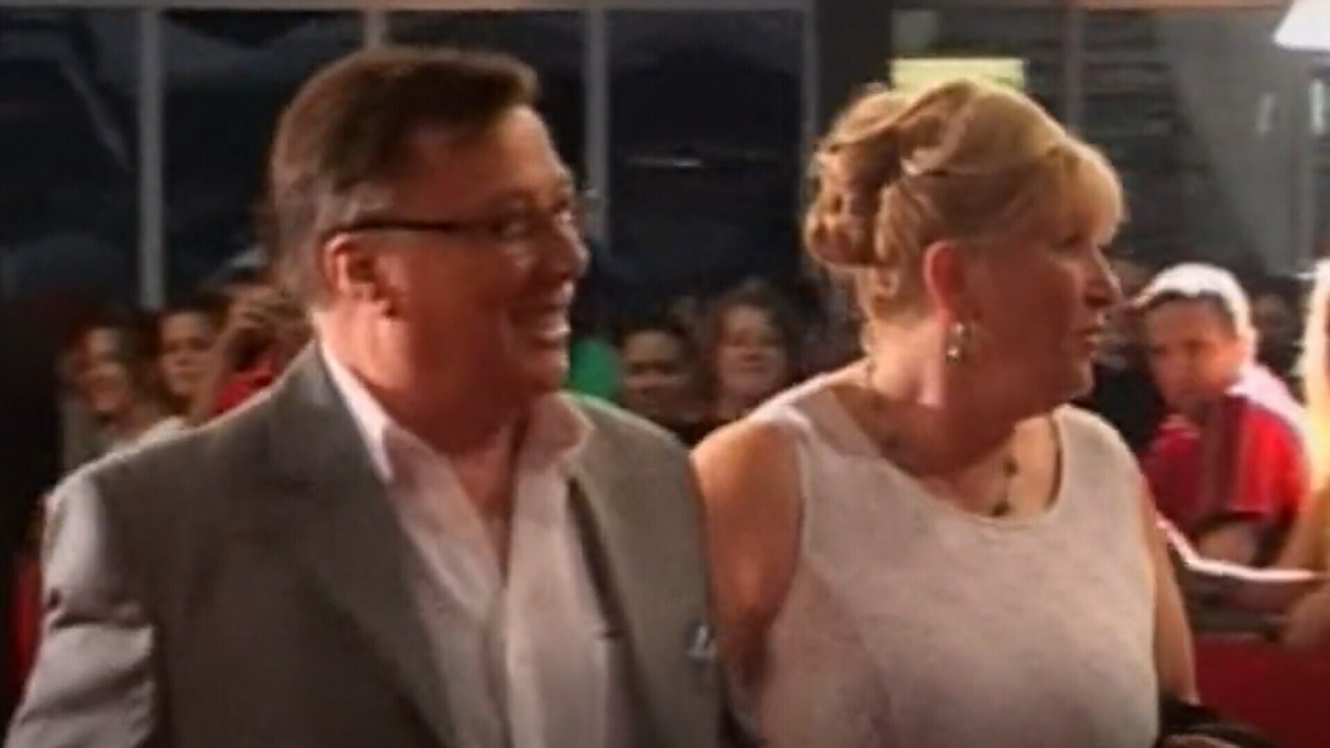 Halid Bešlić ponosno je pokazao unuka i unučicu blizance, ovako ...