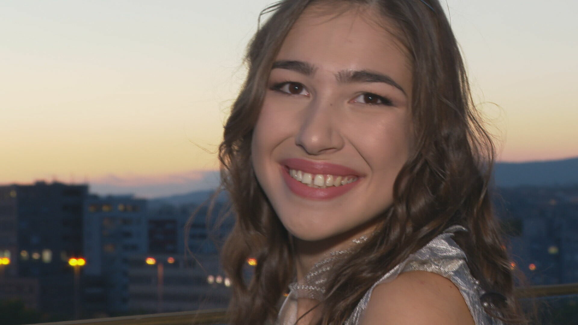 Pogledajte video o našoj Luciji koja se natječe na Izboru za Miss ...