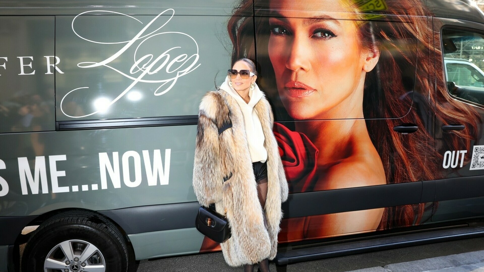 J.Lo, zar ti nije hladno? Rijetko koja žena bi ove hlače nosila usred zime