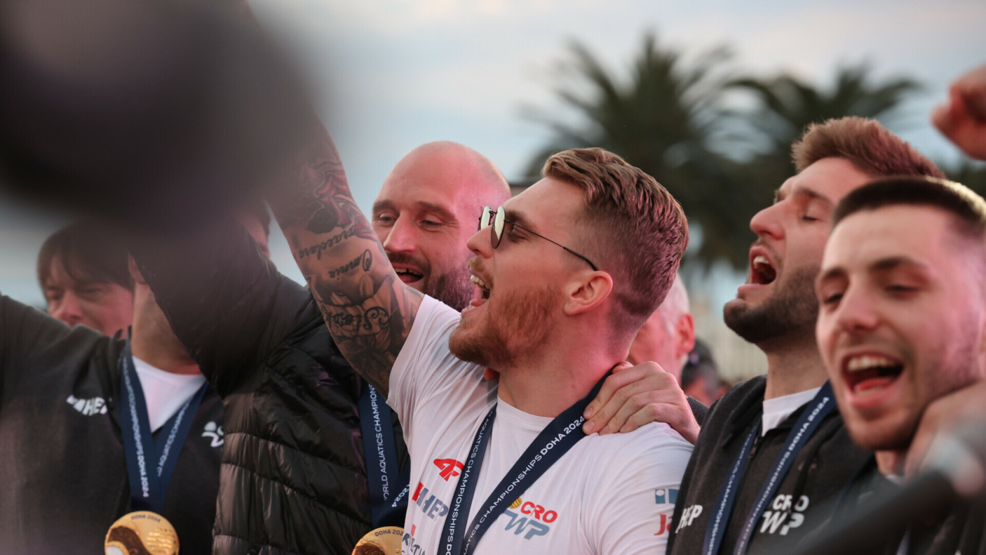 Djevojka našeg najzgodnijeg vaterpolista ponosno komentirala njegov ...