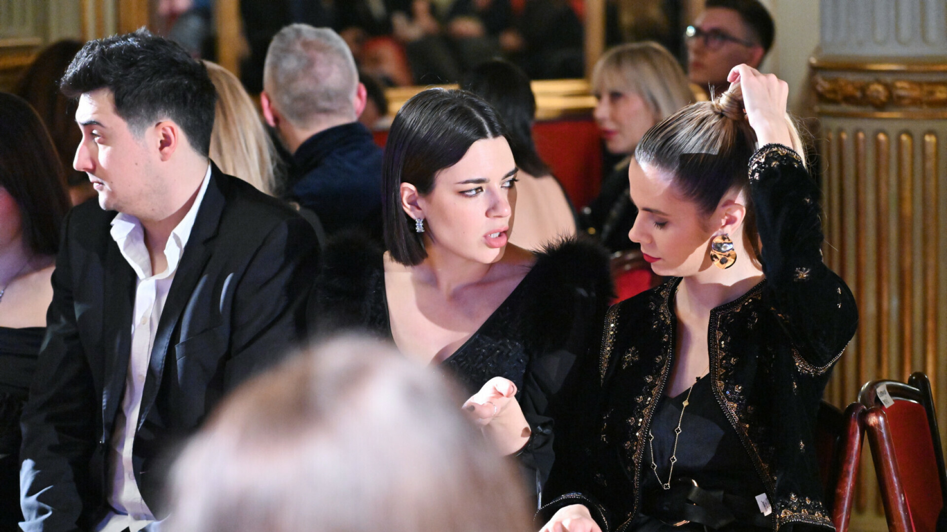 Luce iz Kumova snimljena u prvom službenom izlasku s nedavno razvedenim ...