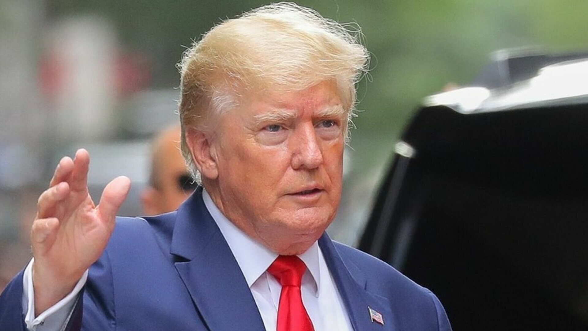 Mnogi se pitaju što to Trump skriva ispod narančastog pudera? Nikome ...