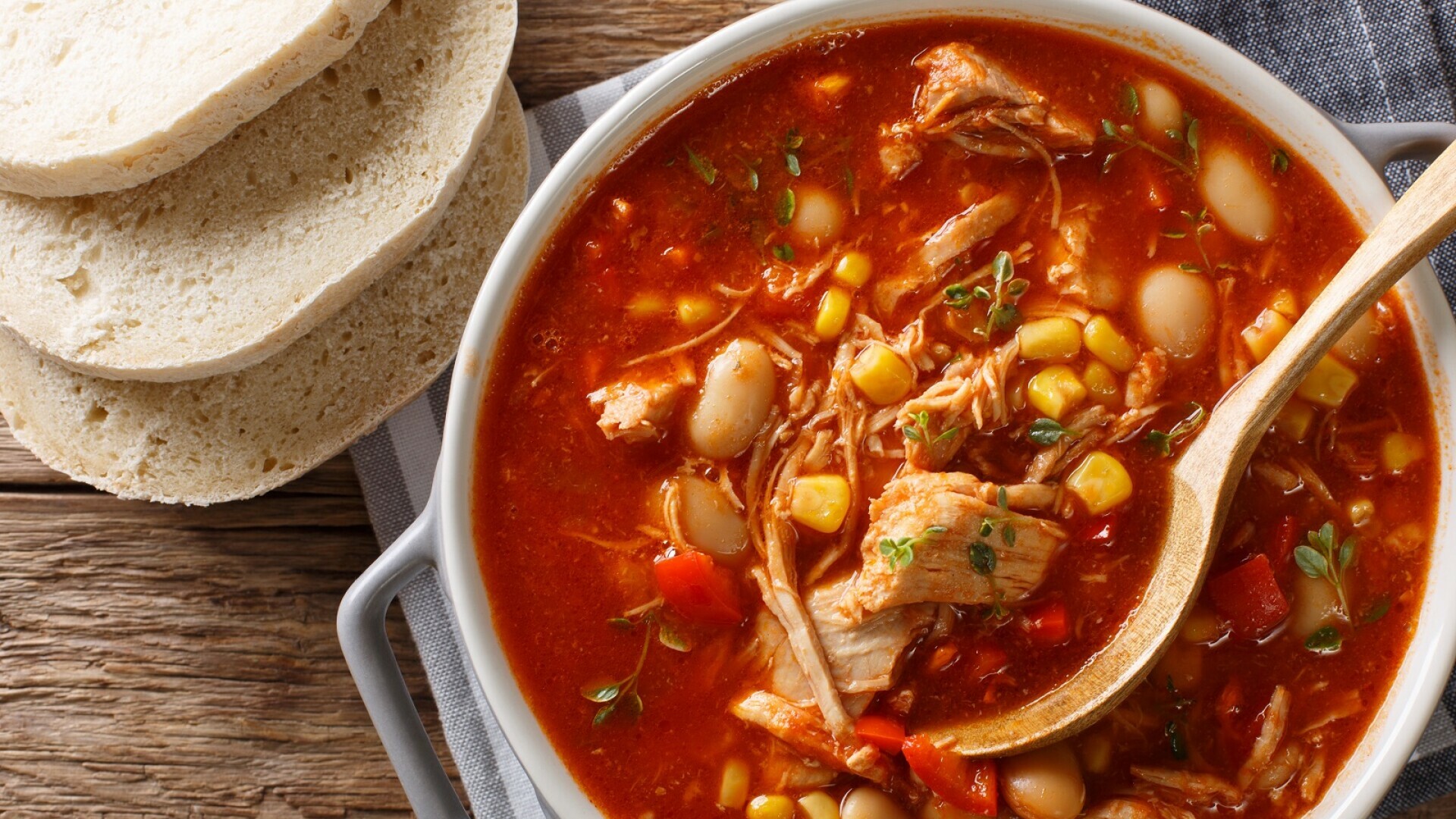 Kako s cijelim piletom i kilom suhog graha skuhati 7 jela za svaki dan ...