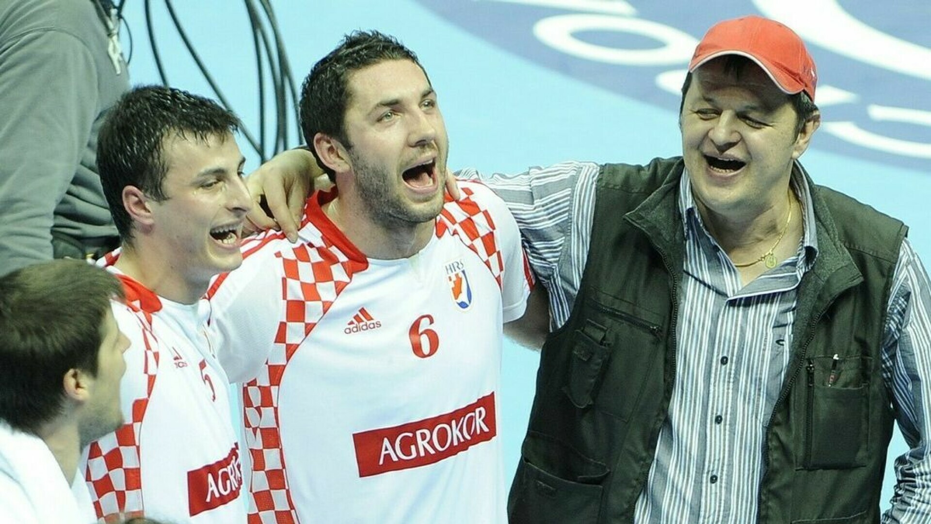 Gdje je danas Marijan Ban? Nekoć je on pjevao našim rukometašima!