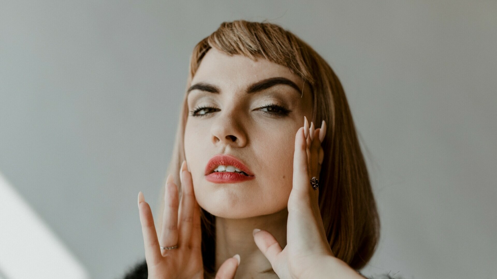 Nije loše! Frizerka nam je izdvojila jednu boju kose i tri frizure koje ...