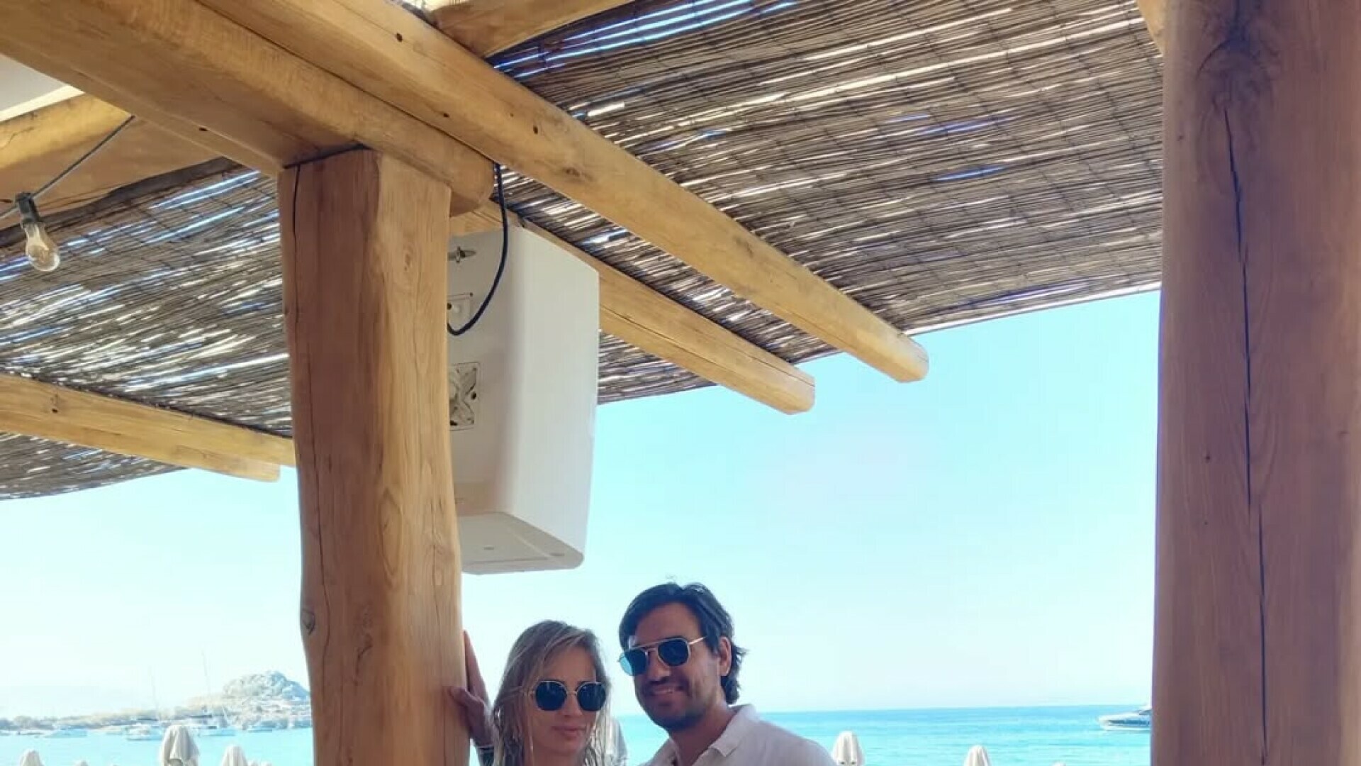 Tko je naočiti pjevač koji s Thompsonom pjeva trenutačno najveći hit? S ...