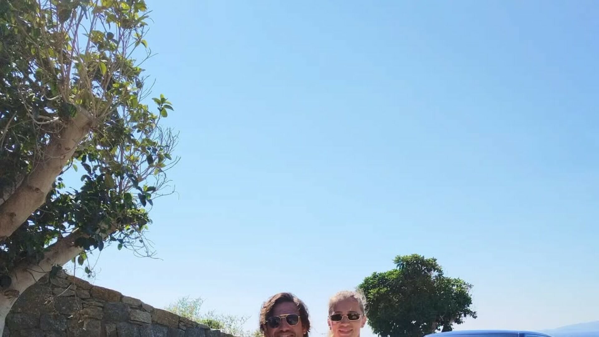 Pjevač koji s Thompsonom ima hit u braku je s udovicom našeg pokojnog ...