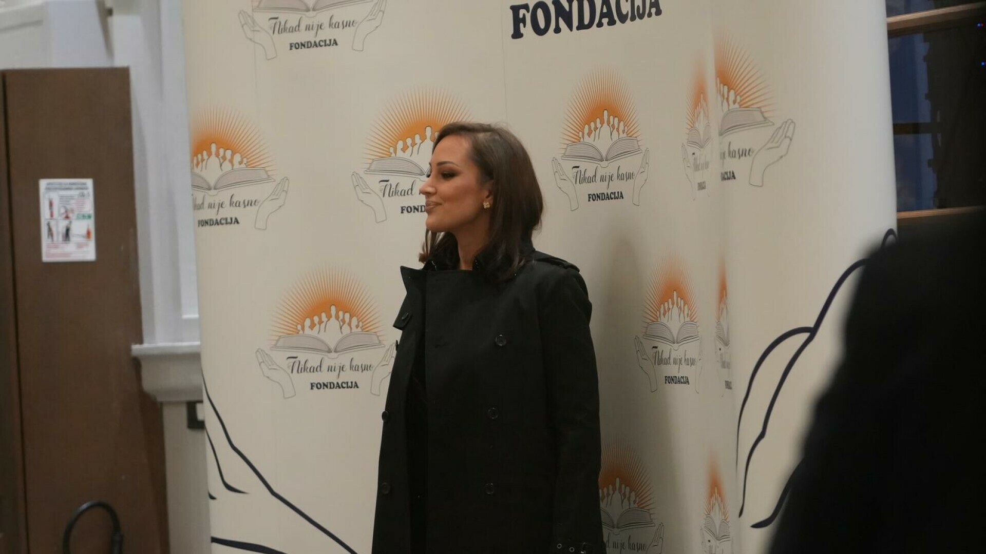 Trudna Aleksandra Prijović snimljena u izlasku prvi put nakon vijesti da čeka drugo dijete