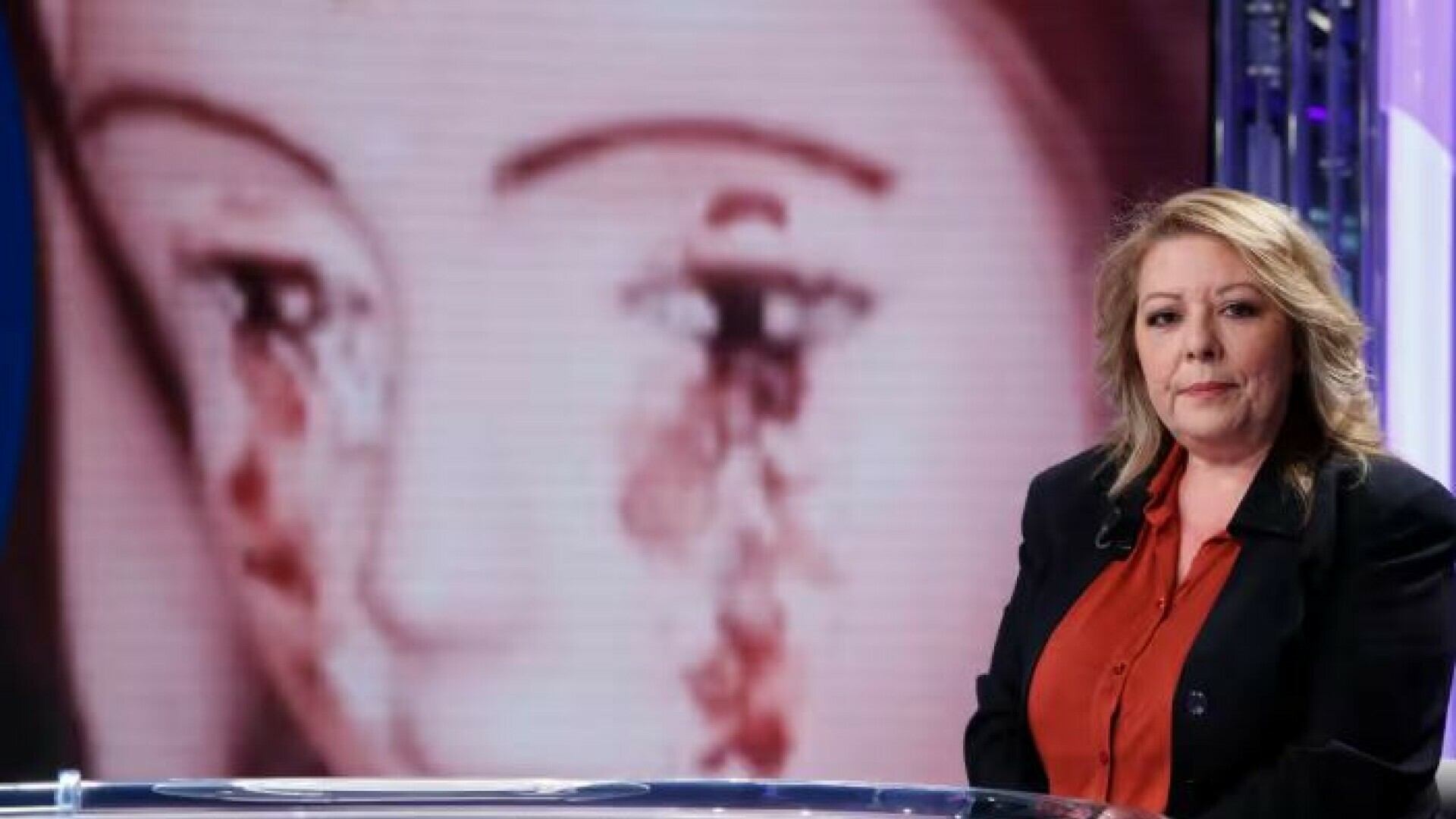 Kip Djevice Marije koja lije krvave suze iz Međugorja privlačio je ...