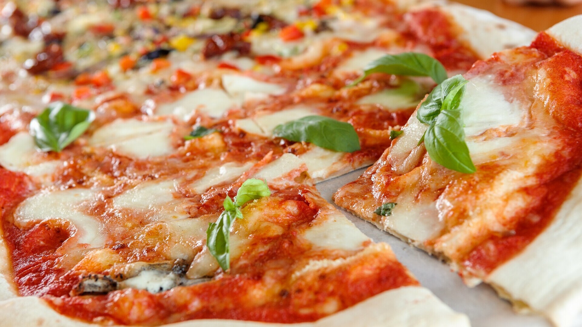 Pizza od metra u Splitu: Mjesto gdje možete pojesti odličnu pizzu s ...