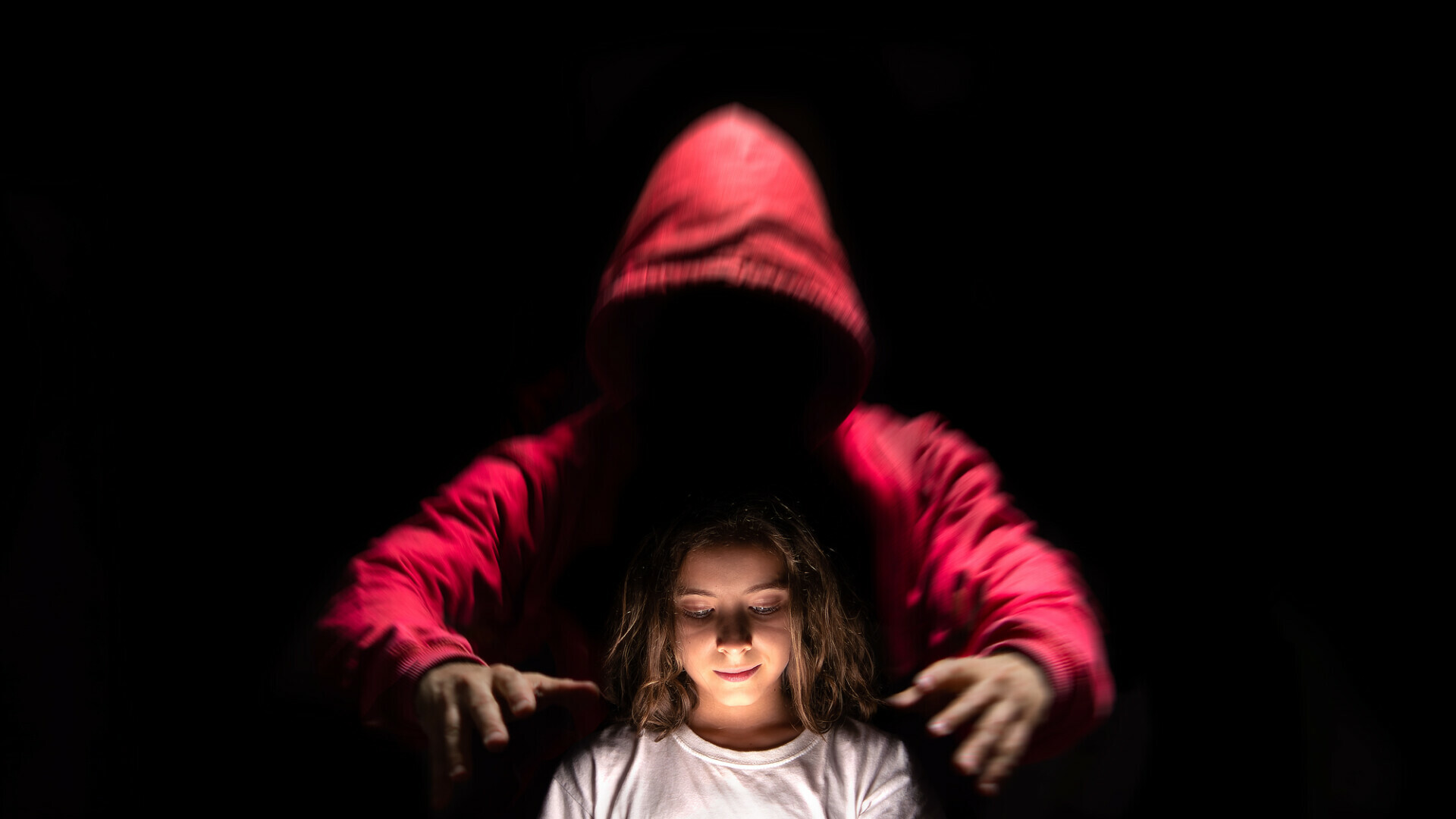 Europol upozorio: Sve je više nasilnih internetski zajednica kojima je ...