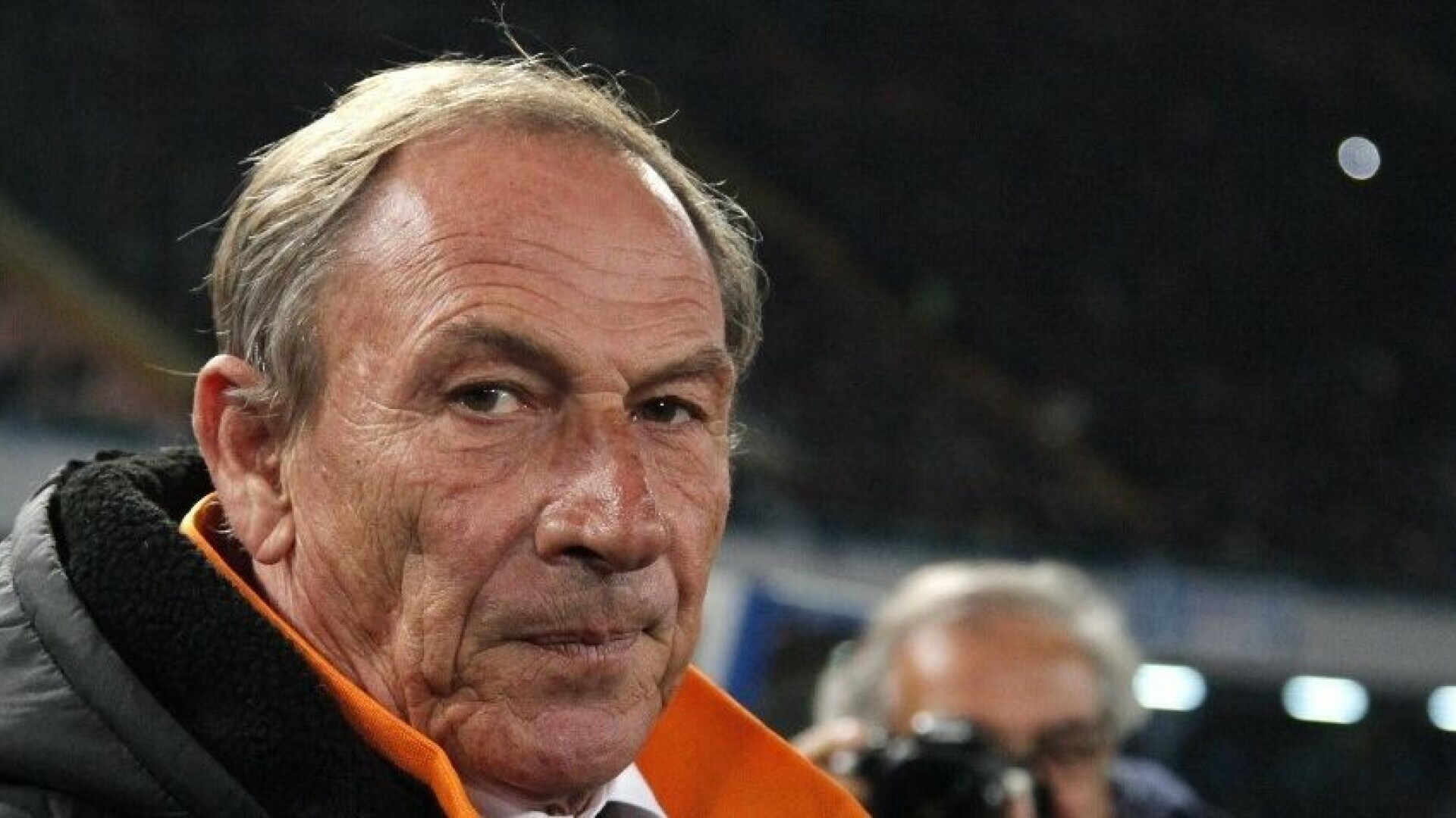 Legendarni trener se bori za život: Svi ga pamte po cigareti u ustima