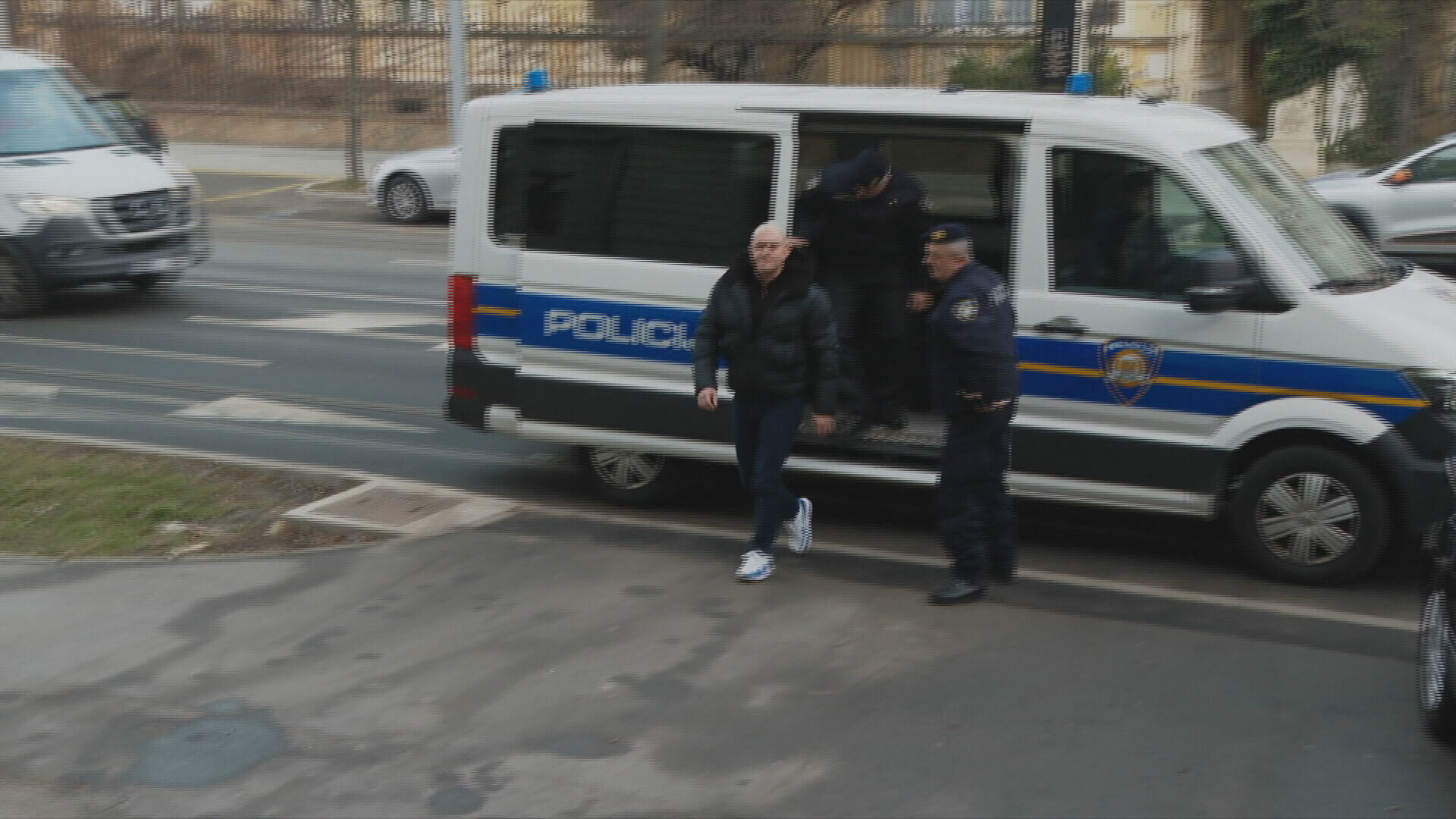 Dabro u pritvoru jer može utjecati na svjedoke, svoju suprugu i sina ...