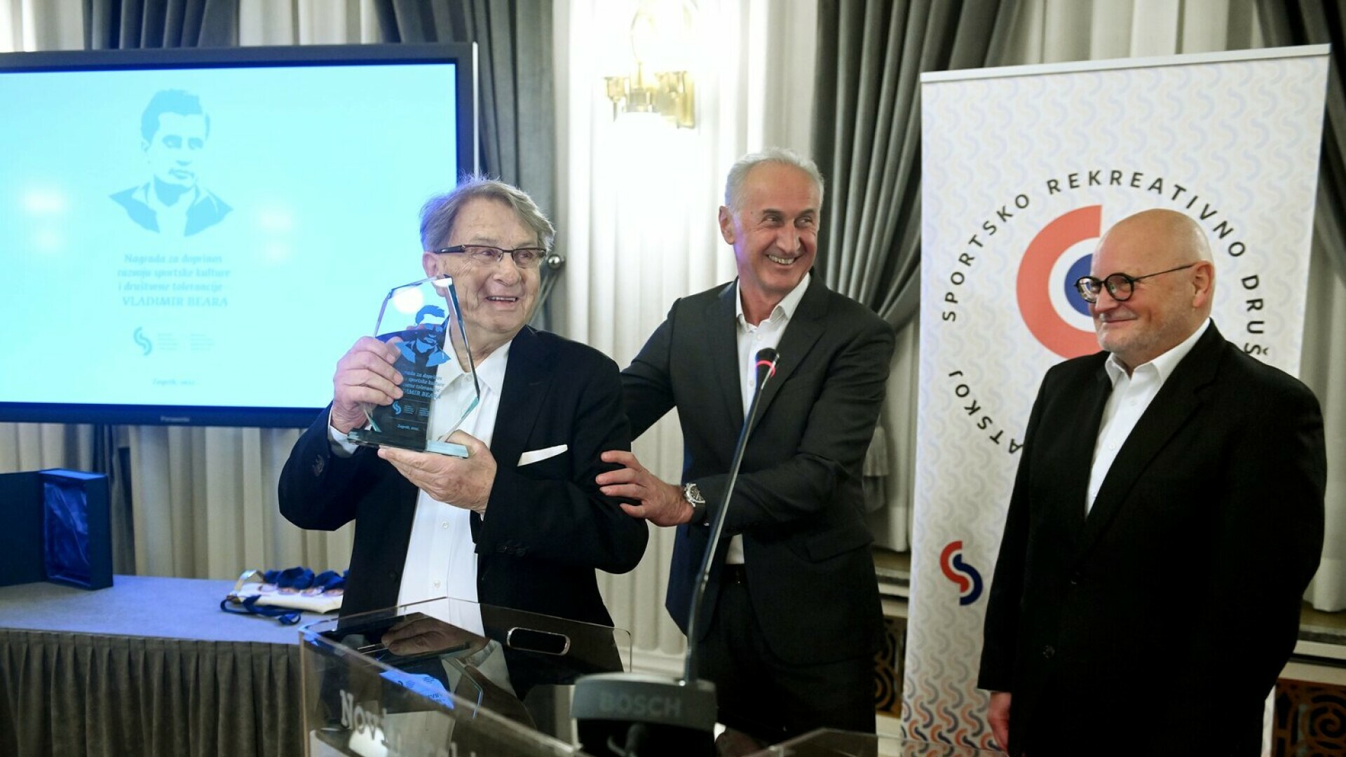 Fotografija Ćire kakvu još niste vidjeli: Sa 17 godina krenuo osvojiti ...