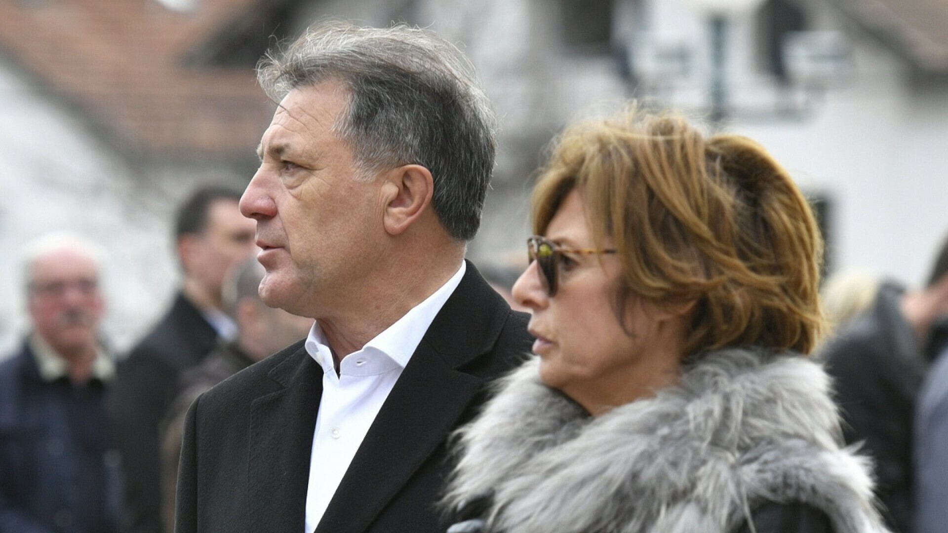 Zdravko Mamić provodi se na jahti s mlađahnom djevojkom, a nije teško ...