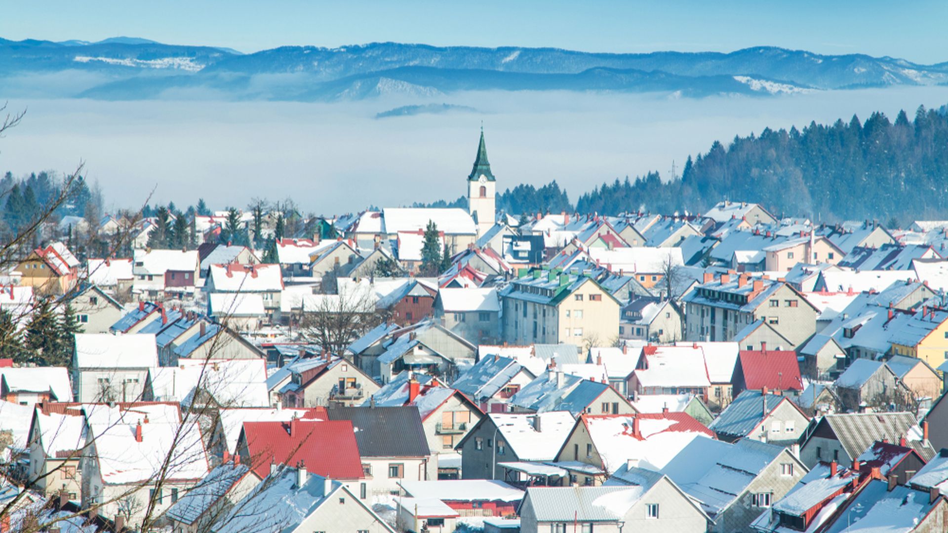 Za vikend na snijeg: Najbolja mjesta za sanjkanje, klizanje, ali i ...