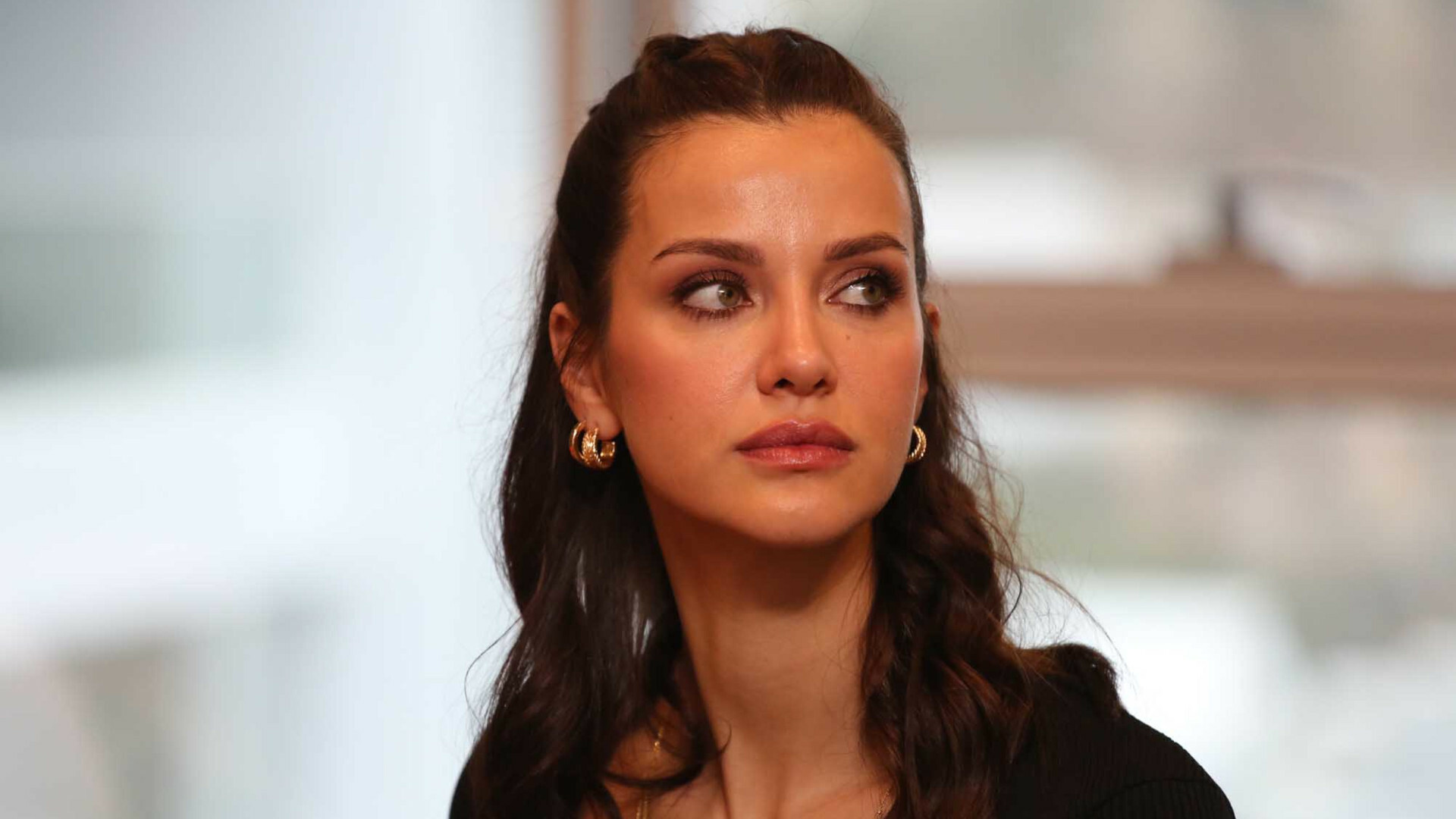 ANKETA: Koja vam se frizura Irem Helvacioglu najviše sviđa?