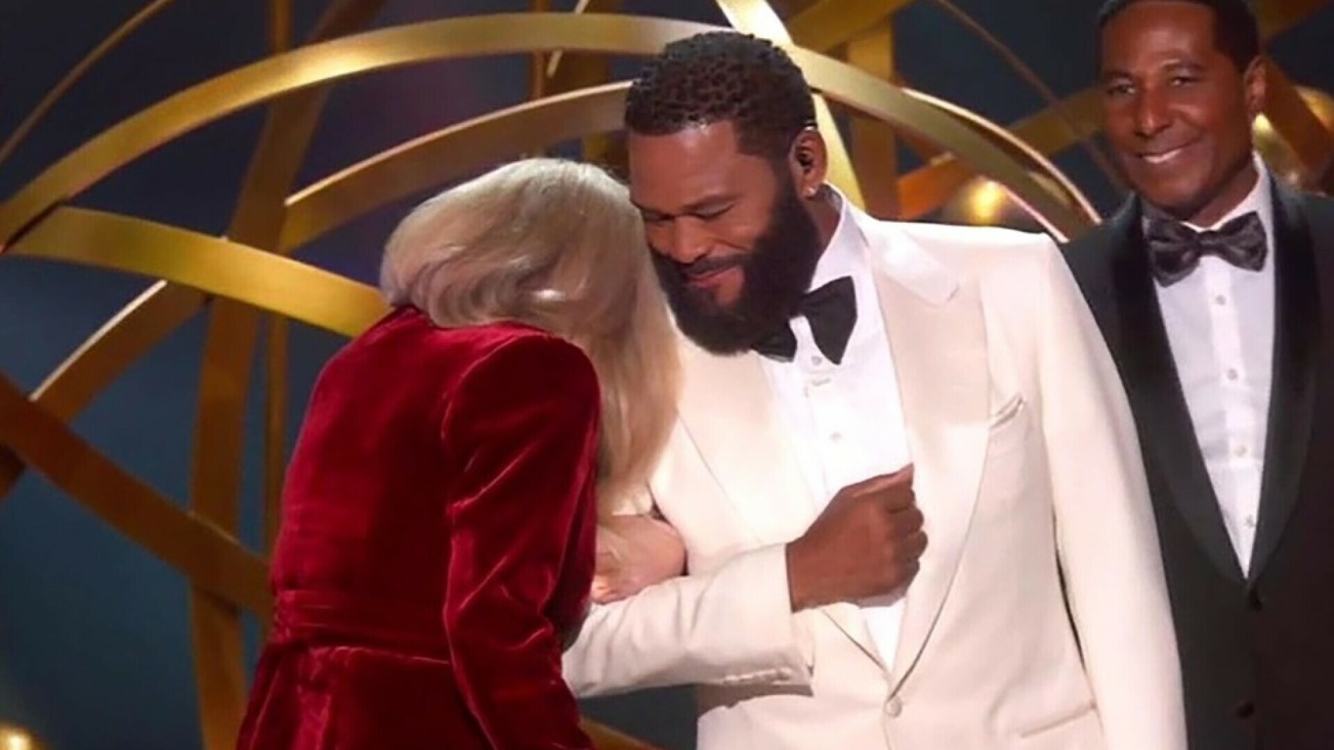 Svi su se pitali tko se krio iza zelene maske na dodjeli prestižnih ...