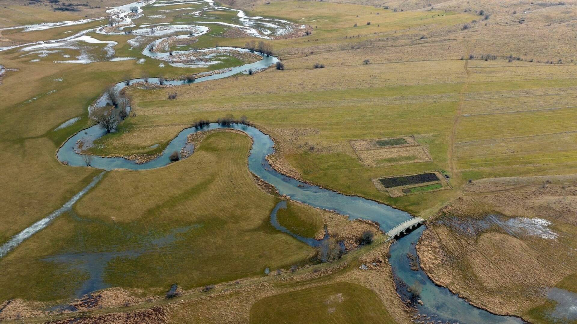 Put iz Salone: Najstariji most u susjedstvu koji uspravno stoji na ...
