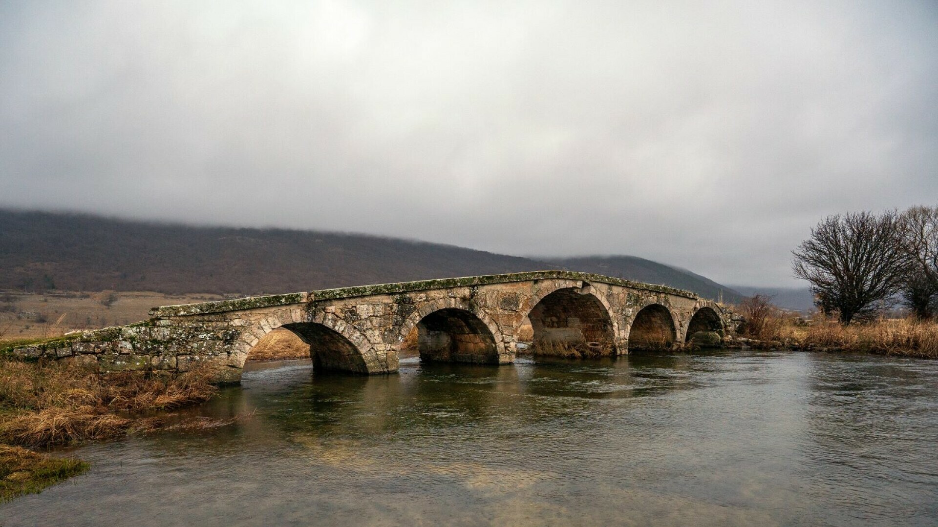 Put iz Salone: Najstariji most u susjedstvu koji uspravno stoji na ...