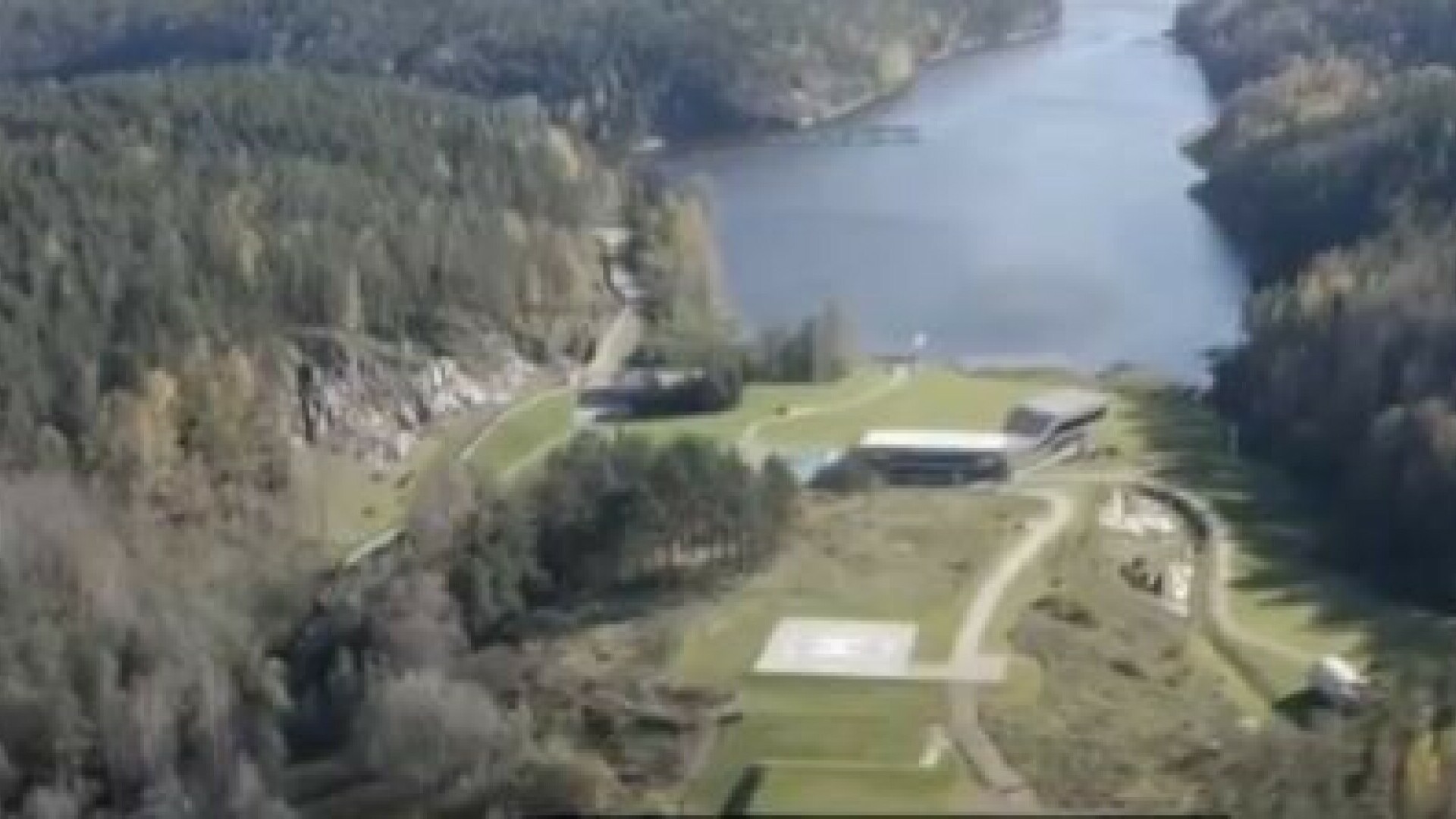 VIDEO Prvi put objavljene snimke tajne Putinove rezidencije: Ima ...