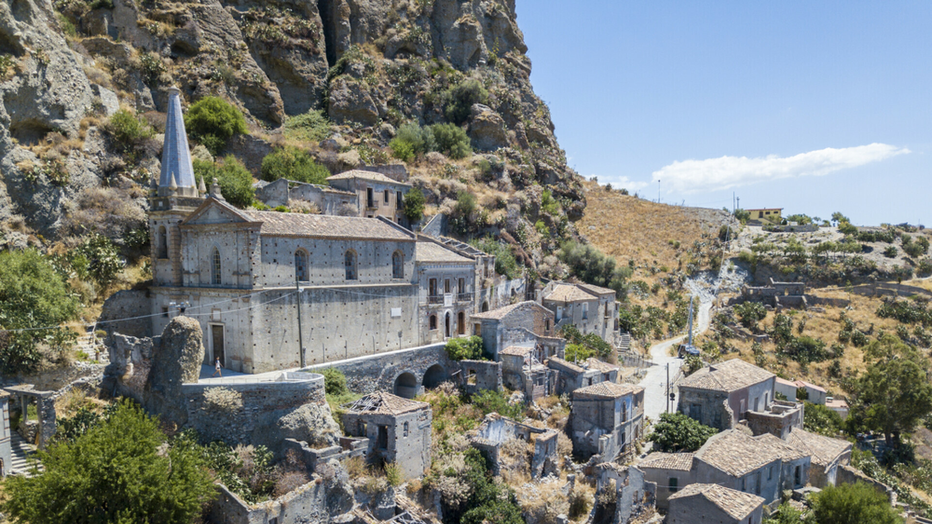 Uklesan u stijenu: Grad duhova u kojem i dalje živi legenda o ...