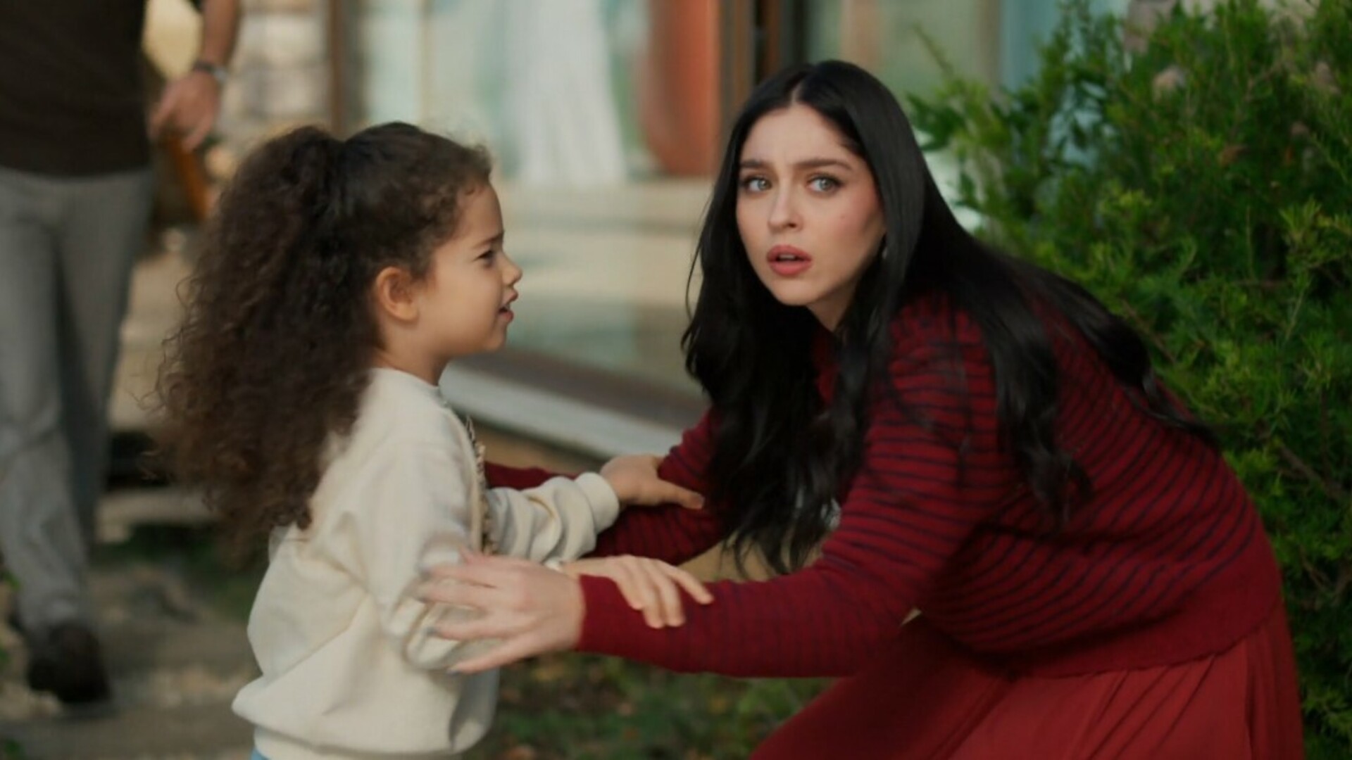 Tajne prošlosti: Kriju li se iza osmjeha zle namjere?