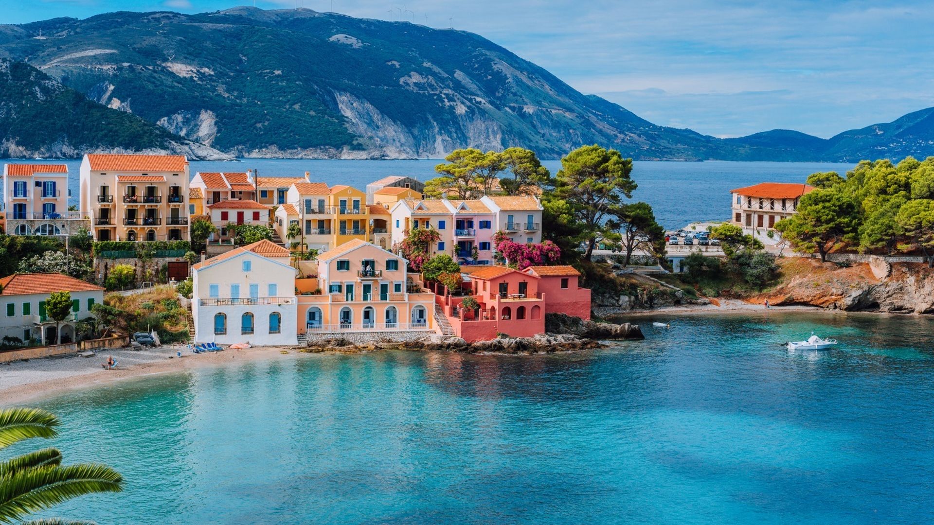 Kao nacrtana: 10 grčkih sela koja oduzimaju dah i mame turiste