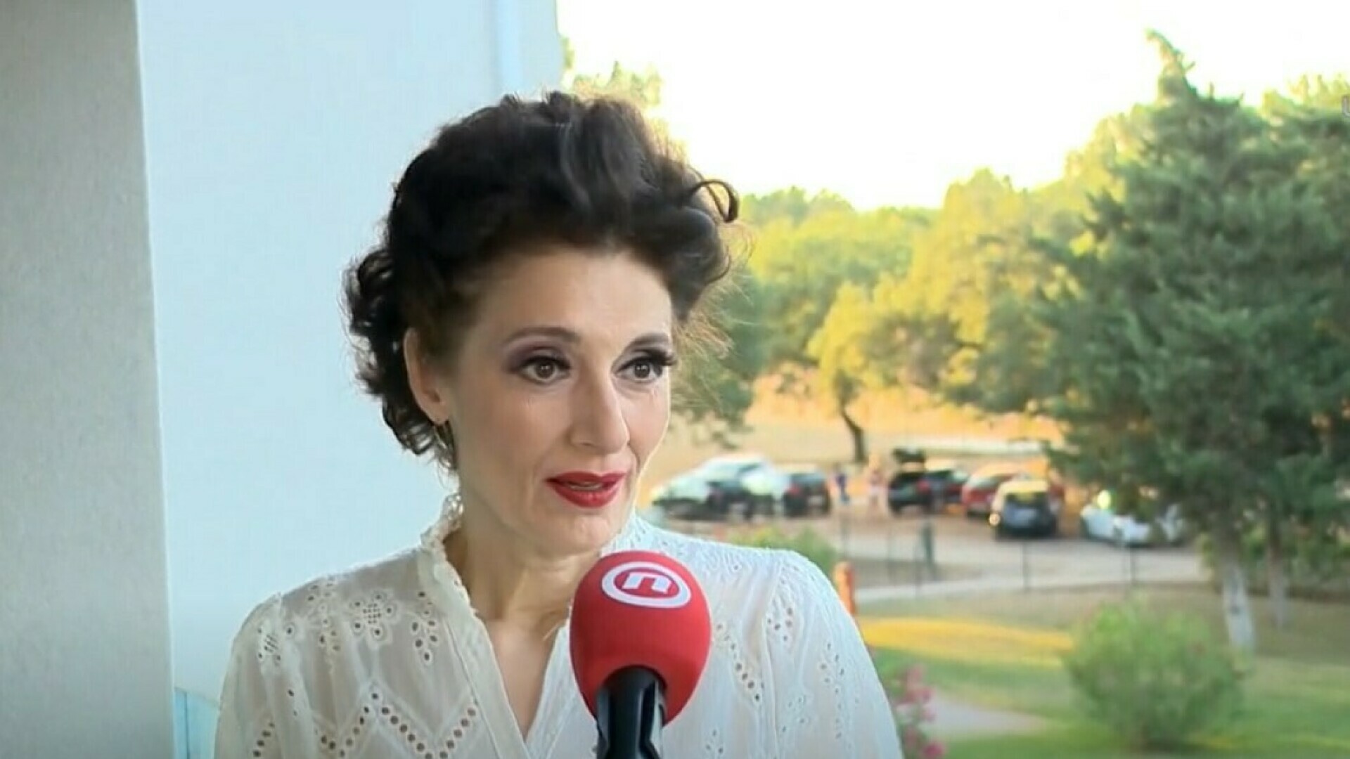 Doris Dragović objavila fotografiju u prozirnoj majici kakve je nosila ...