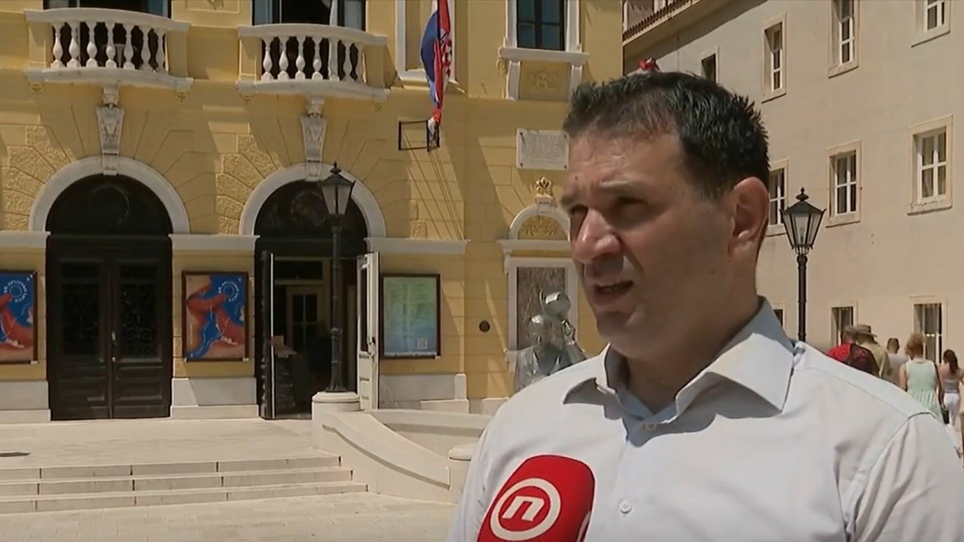 Plakat za Splitsko ljeto digao političku buru: "Možda može proći za ...