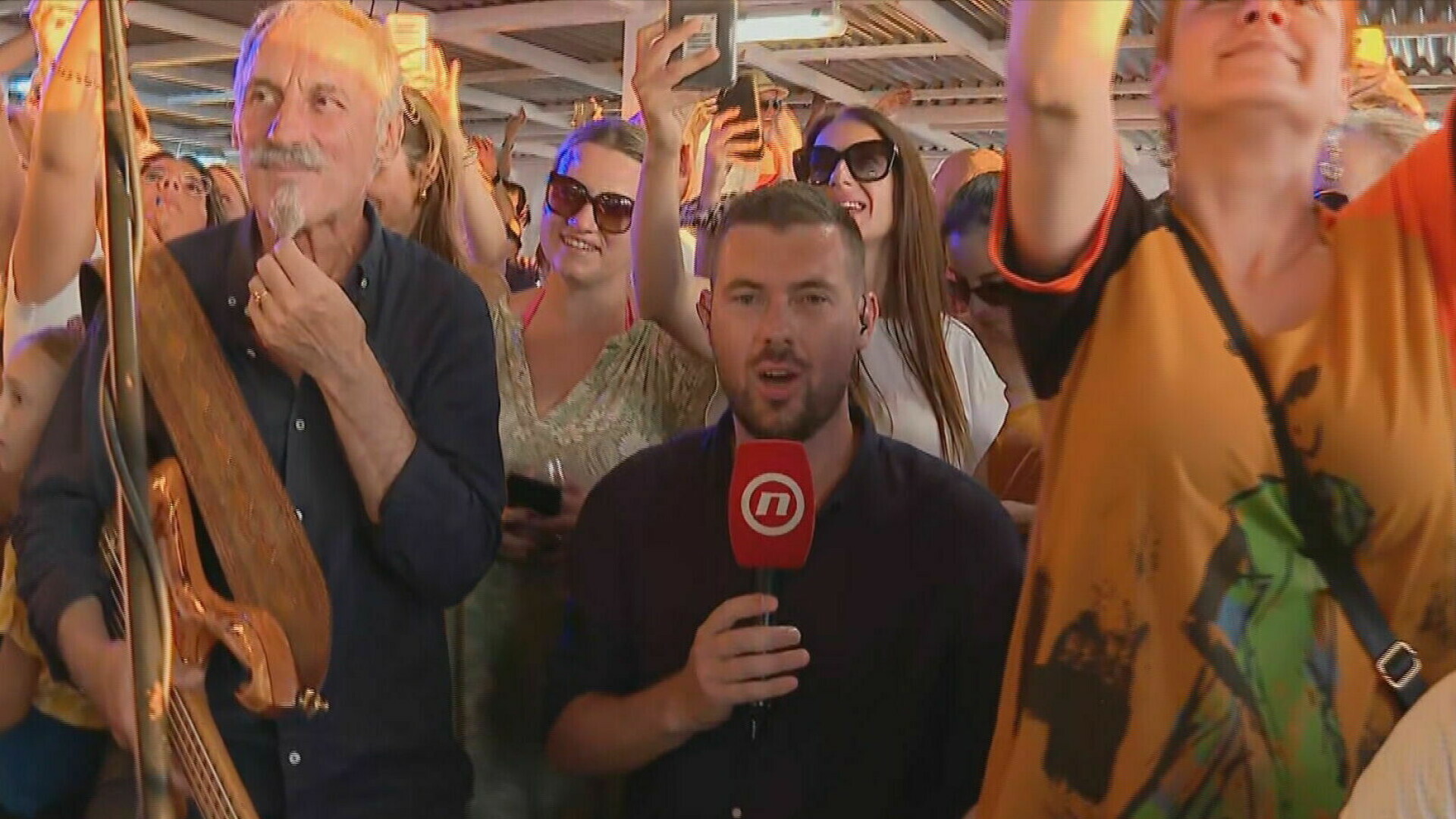 Raspjevani trajekt plovi za Oliverovu Velu Luku, evo kakva je atmosfera ...