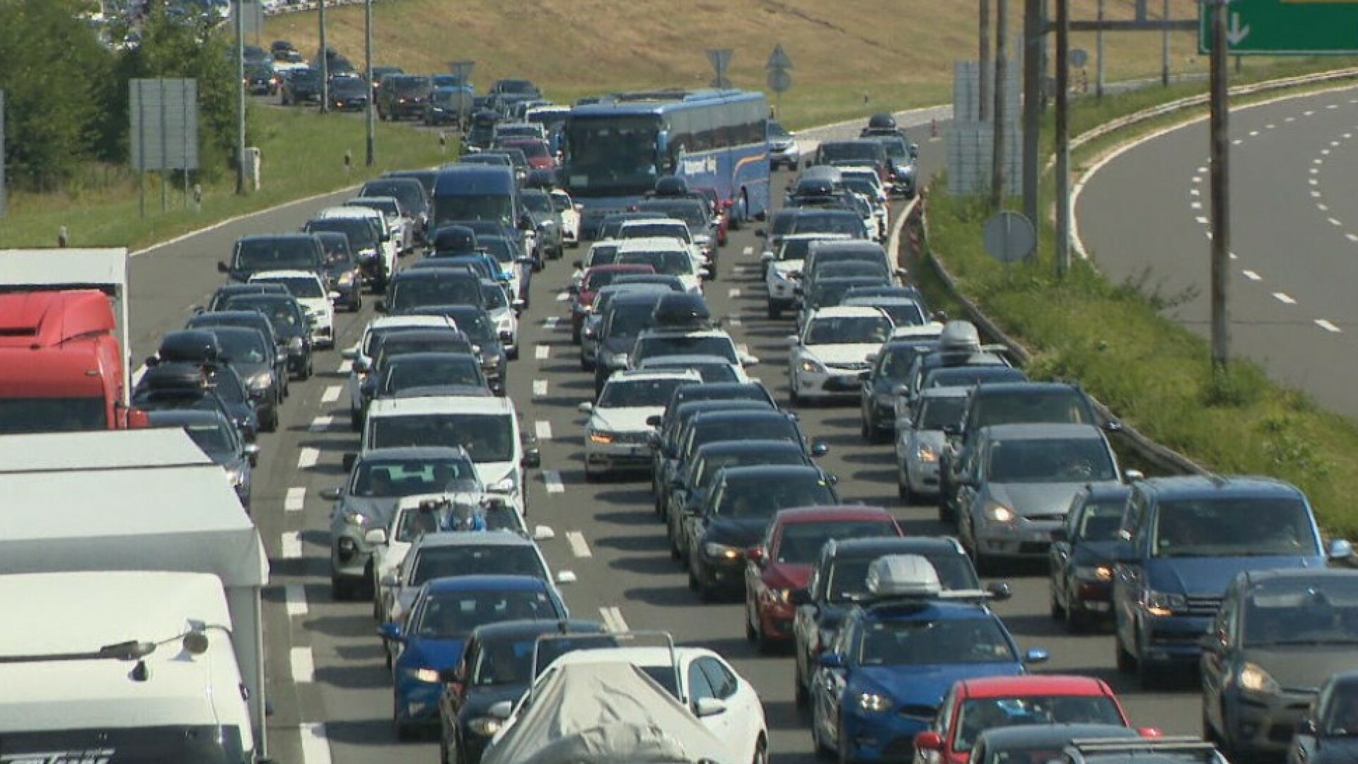 Pojačan promet na cestama: Pogledajte gdje su najveće gužve