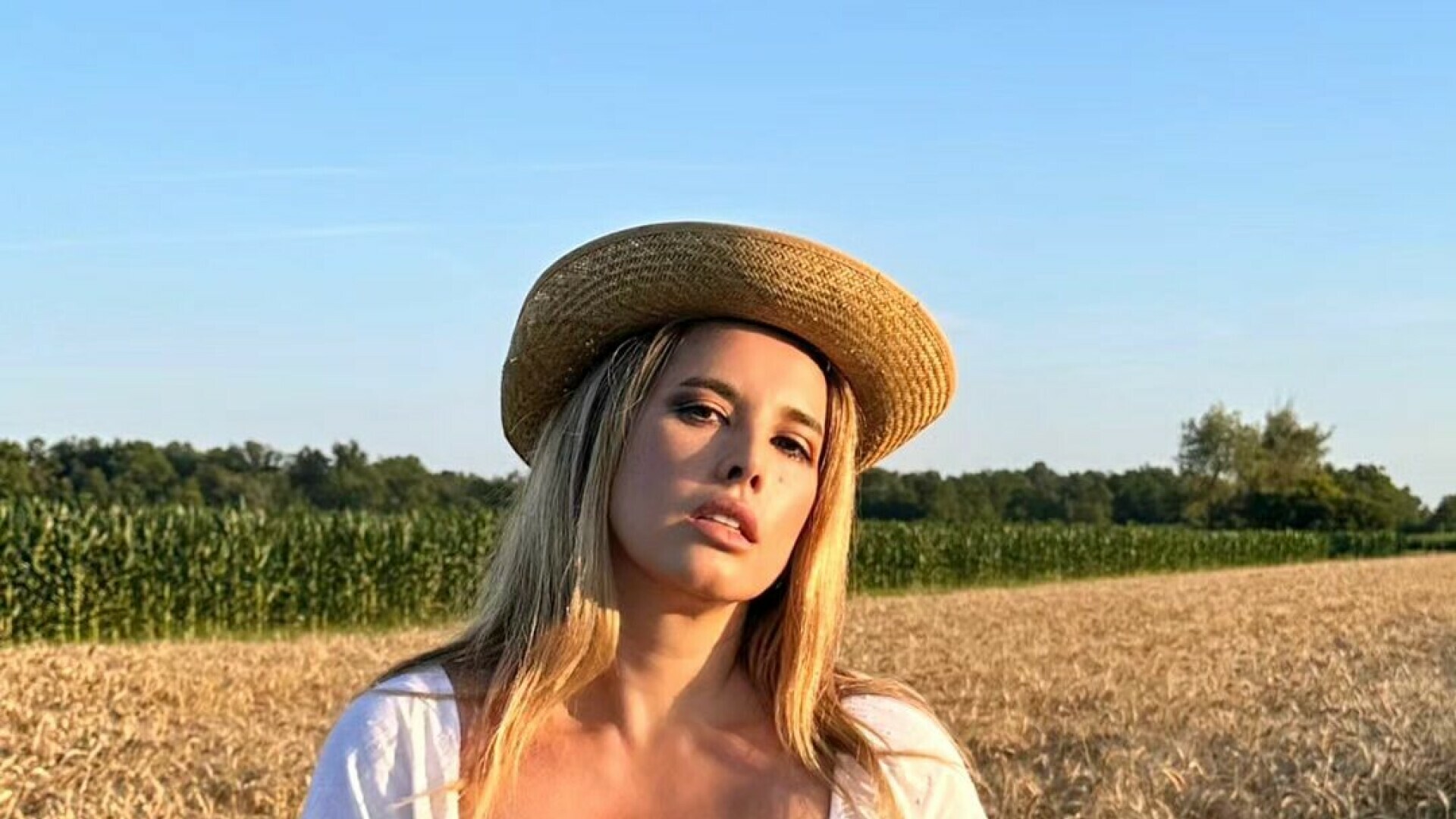 Nives Celzijus podigla temperaturu u već užarenoj Crikvenici, golišavi prizori s broda oduzimaju ...