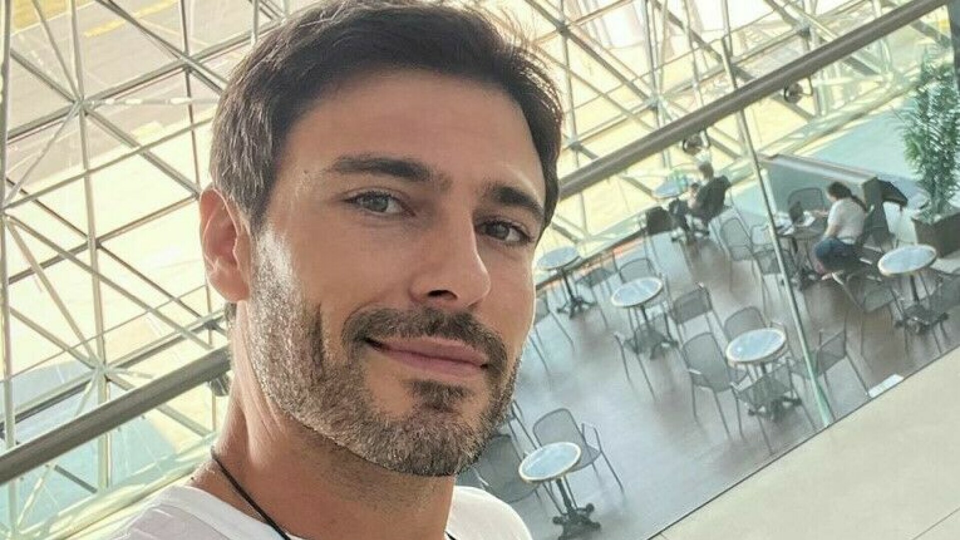 Najzgodniji hrvatski zet objavio je fotku bez majice pa sa svima ...