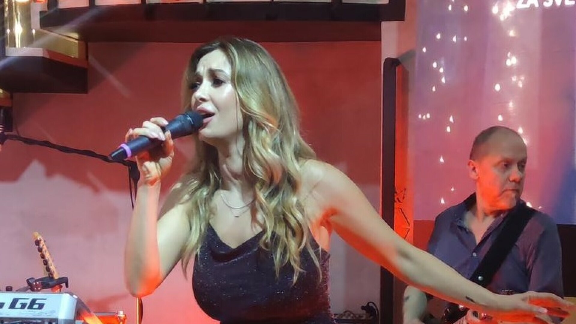 Lidija Bačić opet provocira, a obožavatelji uživaju u savršenom pogledu ...