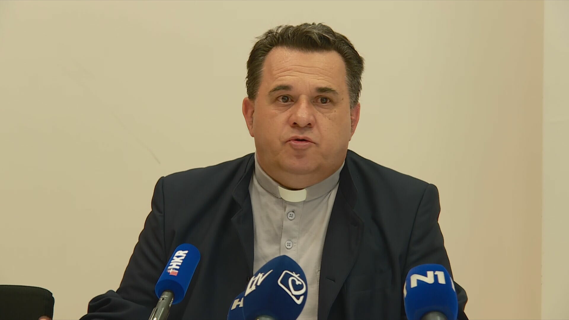 Hrvatski biskupi na mukama zbog navodne rodne ideologije: "Ujutro mogu ...